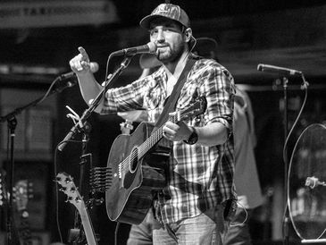 Casey Chesnutt - Home