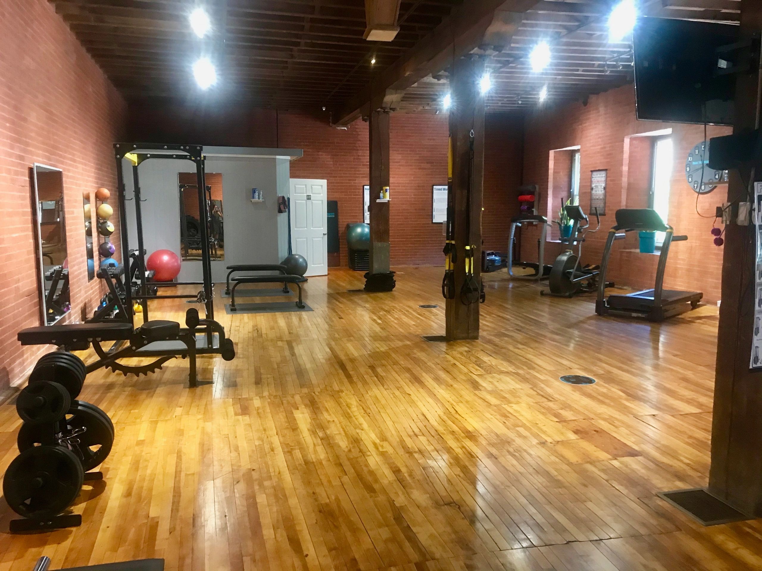 Peak Performance Training & Nutrition - Personal Training, Gym