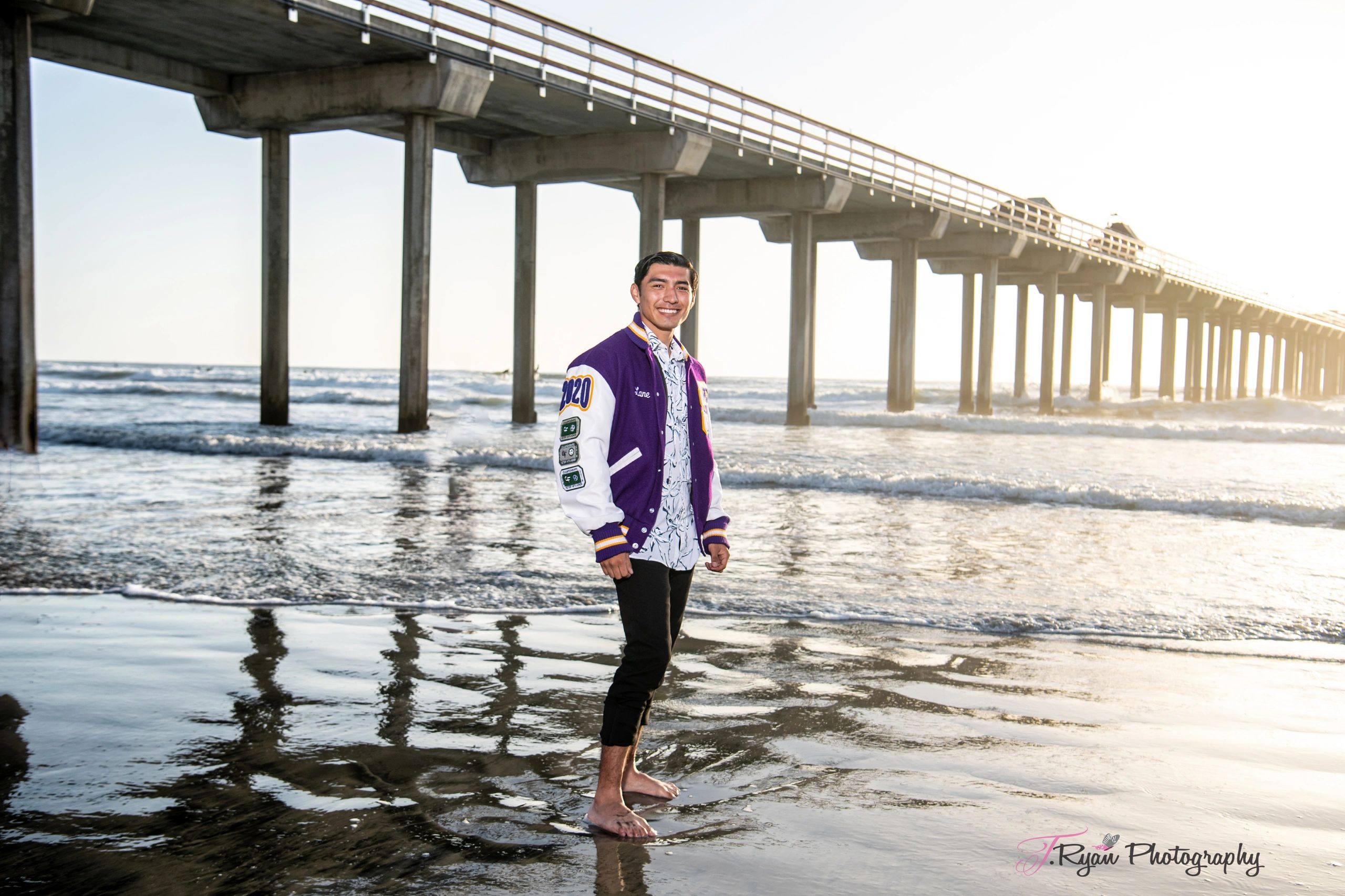 T. Ryan Photography - Photographer, Senior Photography