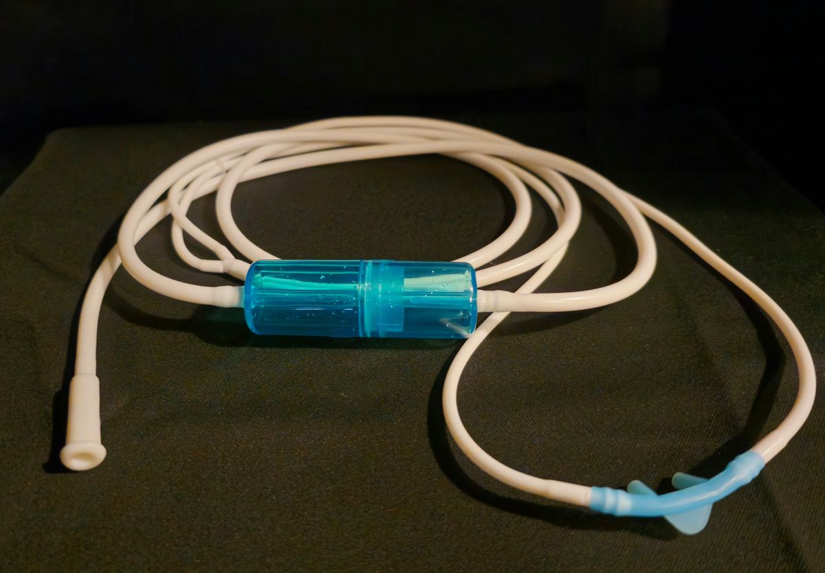 Medical Grade 100% Silicone Nasal Cannula With Moisture Collecting Cup