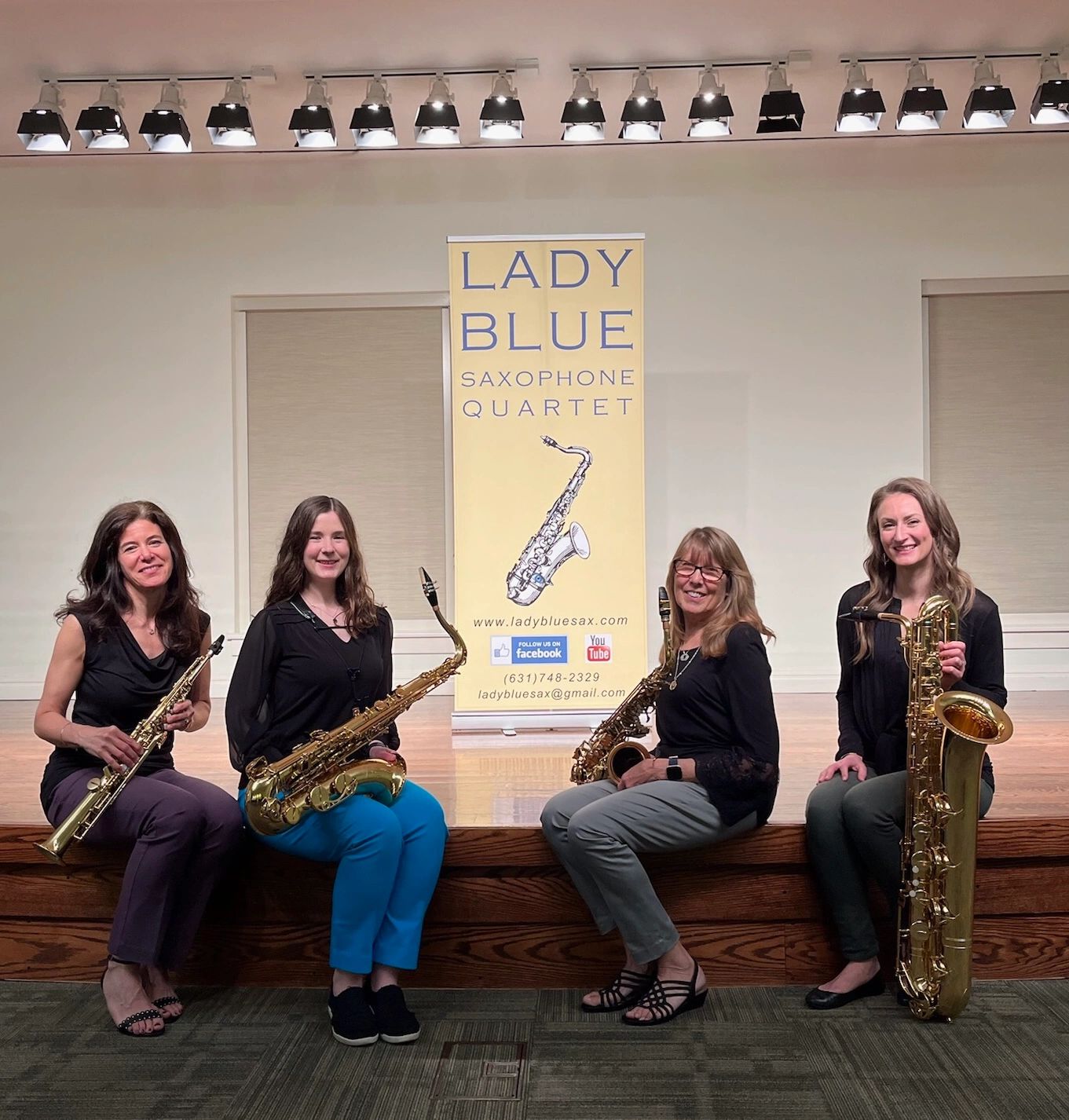 LADY BLUE SAXOPHONE QUARTET