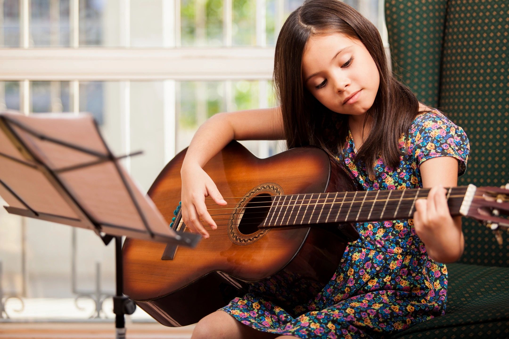 Practice habits for children to learn to play guitar