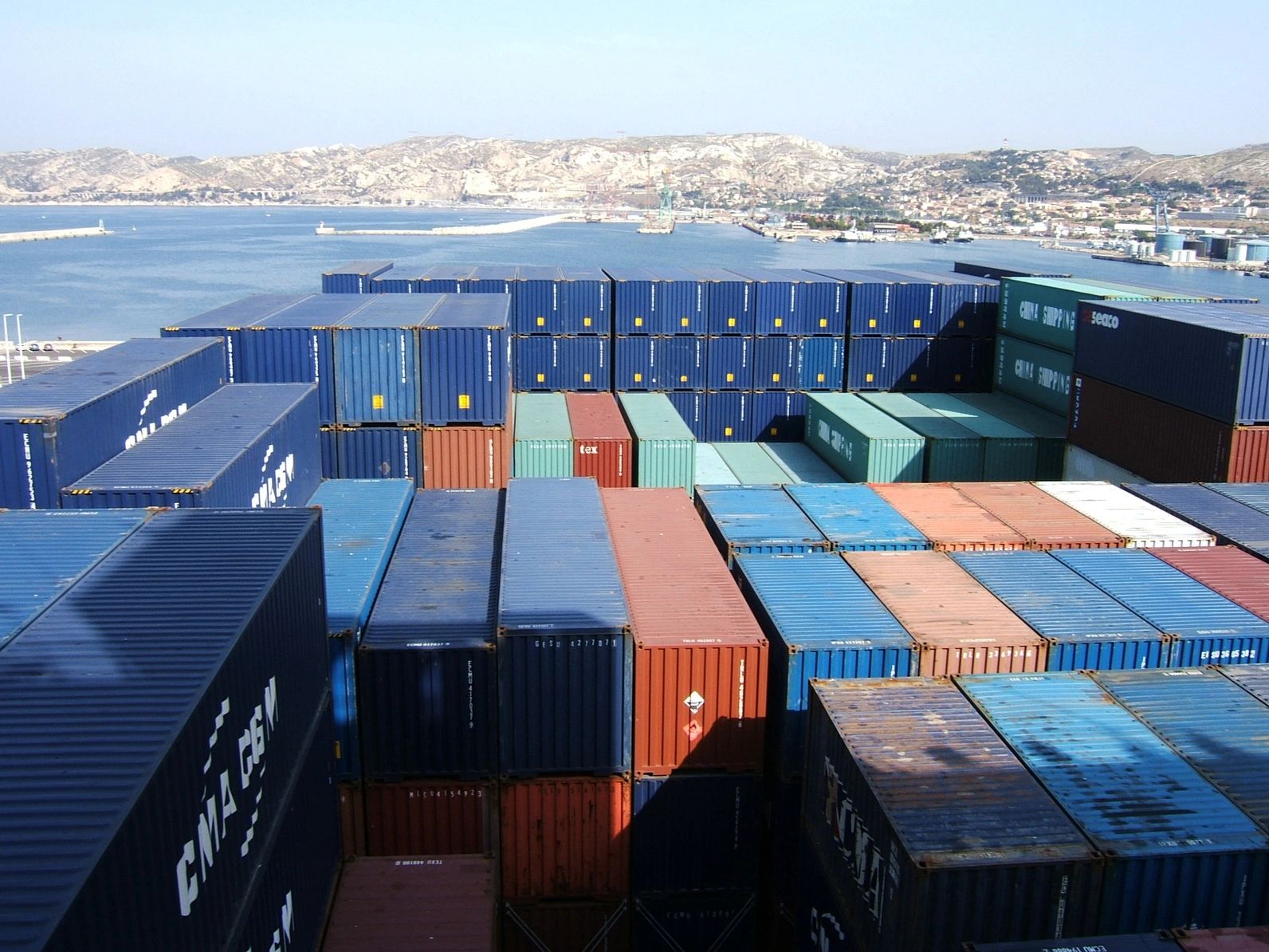 Understanding and choosing the right Shipment Incoterm