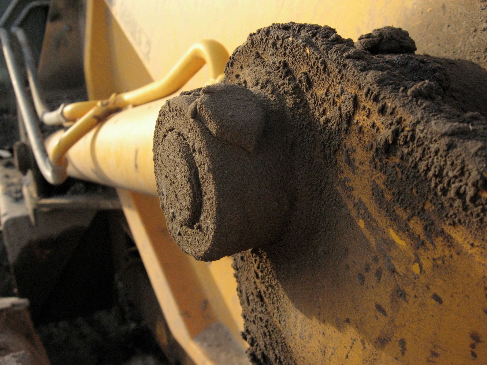 Expert Dump Trailer Repair Services | Bob's Construction