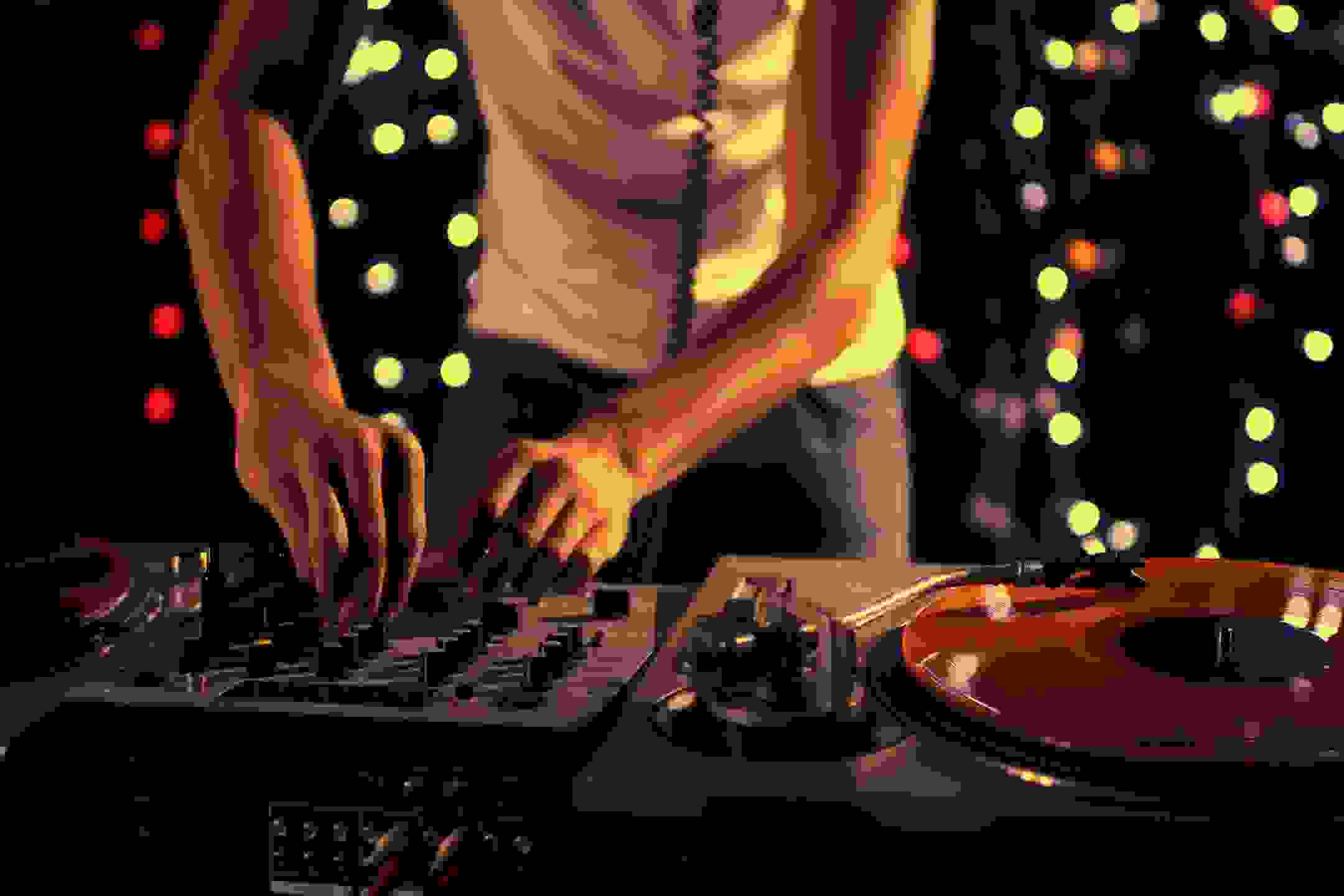 Amazing DJ's | Silent DJ