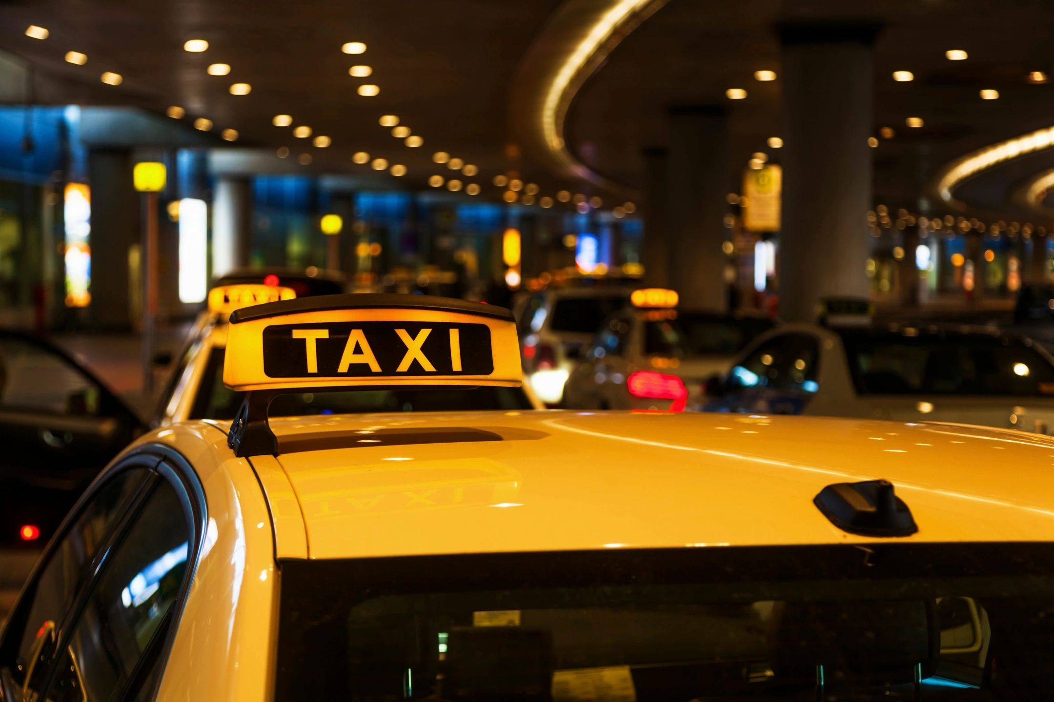 Georgetown Taxi and Limo - Taxi, Airport Shuttle