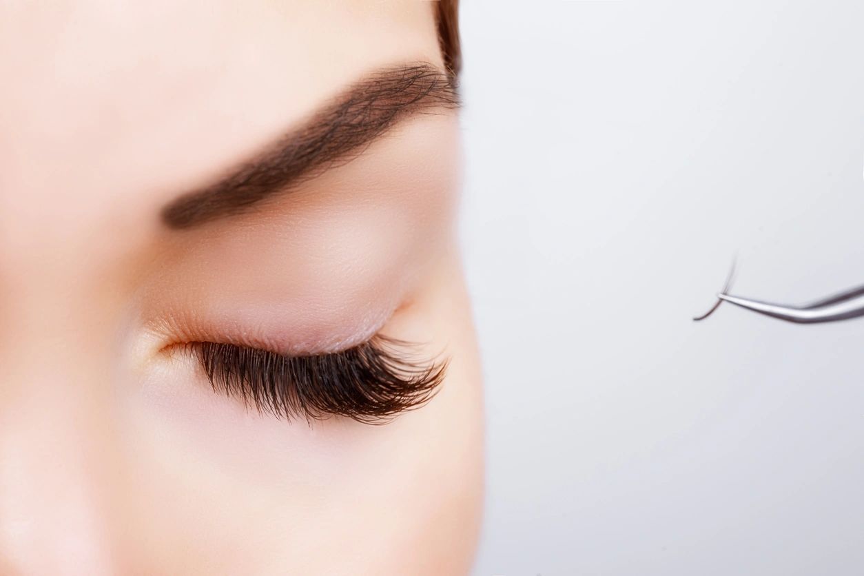 Eyelash Extensions - Unique Lashes