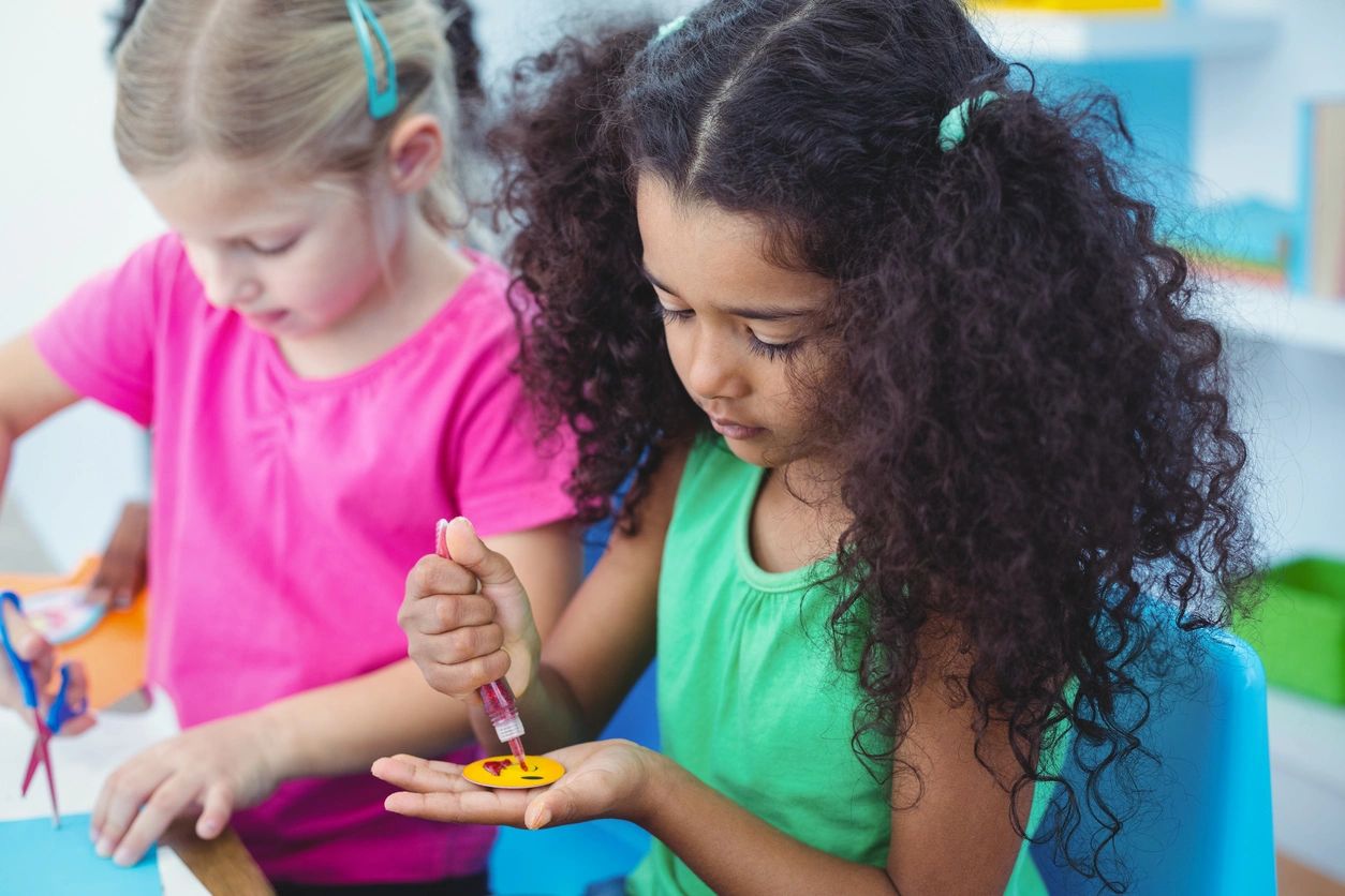 "10 Homeschool Art Projects for Family Fun"