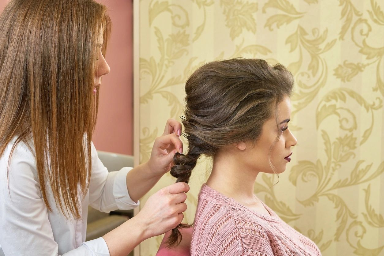 The dos and don'ts of hair and makeup prep